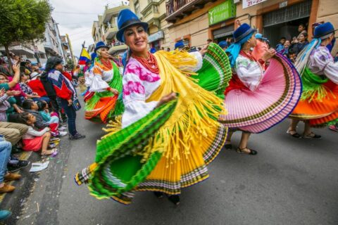 En Ambato, eventos a escoger en la Fiesta de las Frutas y las Flores ...