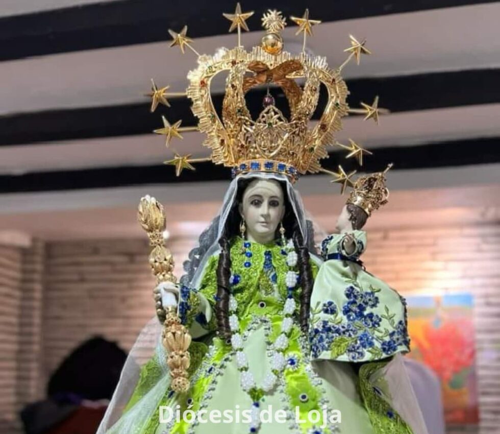 Aclamada en las calles y plazas de Loja: "Viva la Virgen de El Cisne ...